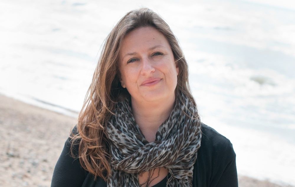 Best-selling author Elly Griffiths headlines inaugural Redwings Book ...